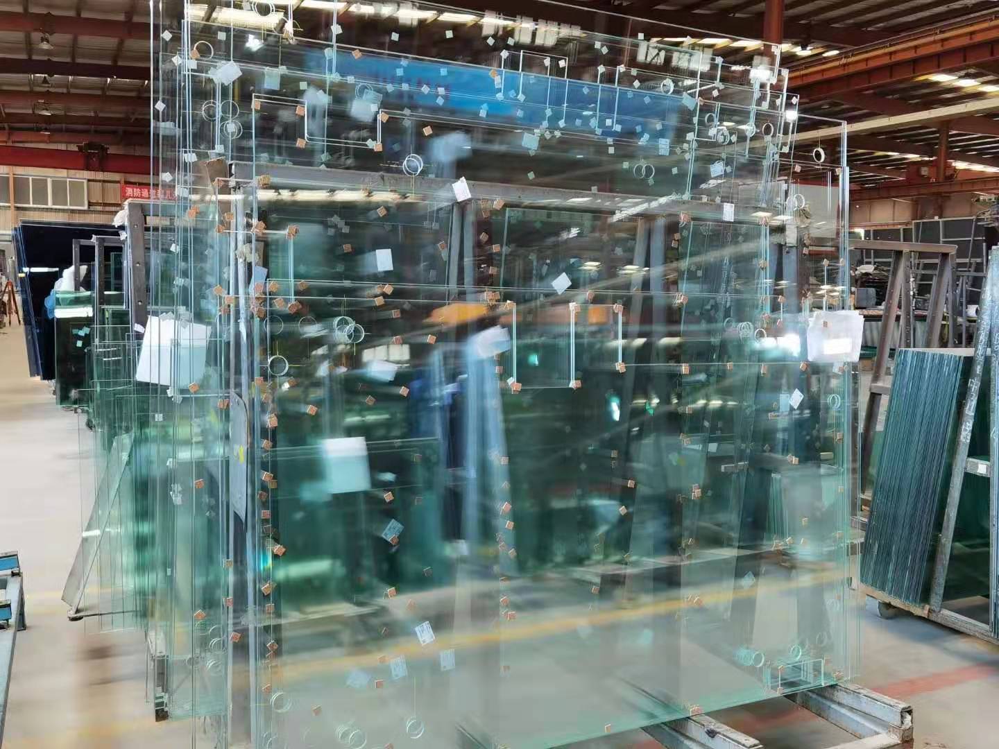 Vertical CNC Machine | Yuntong Latinoamérica